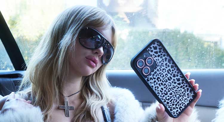 Snow Meow – Wildflower Cases