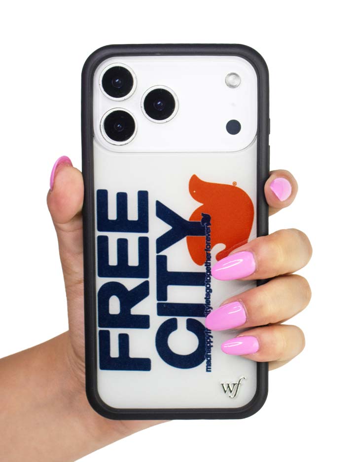 THE MADHAPPY & FREECITY TOGETHERFOREVER / WHITE & NAVY iPhone 16 Case ...